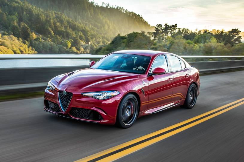 2020 Alfa Romeo Giulia Pictures - 233 Photos | Edmunds