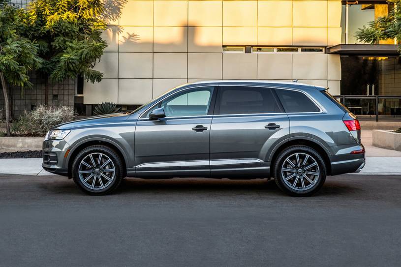 2019 Audi Q7 Pictures - 98 Photos | Edmunds