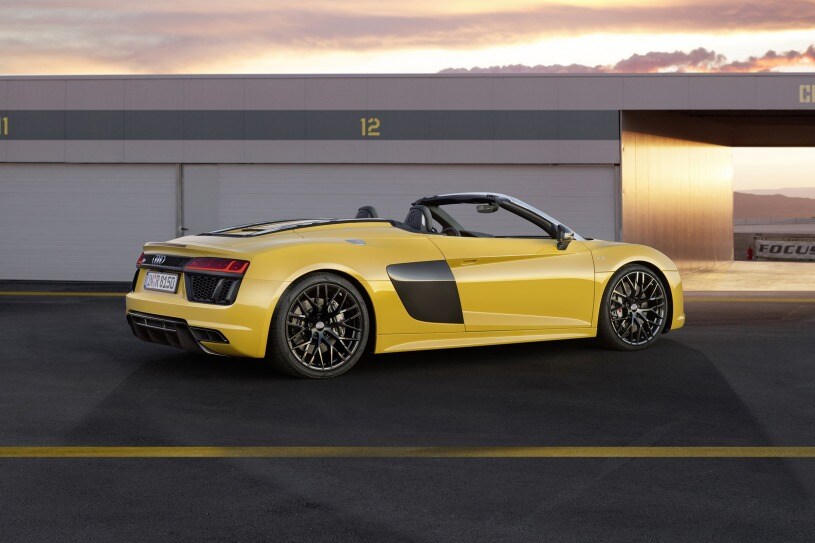 2017 Audi R8 Pictures - 125 Photos | Edmunds