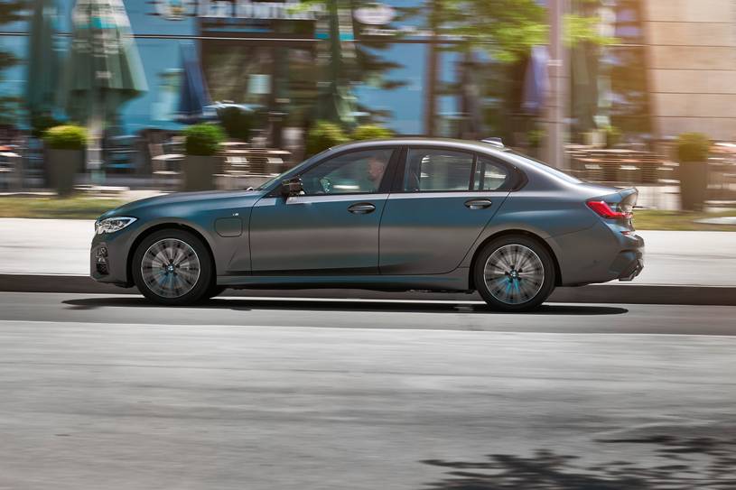 2022 BMW 3 Series Pictures - 184 Photos | Edmunds