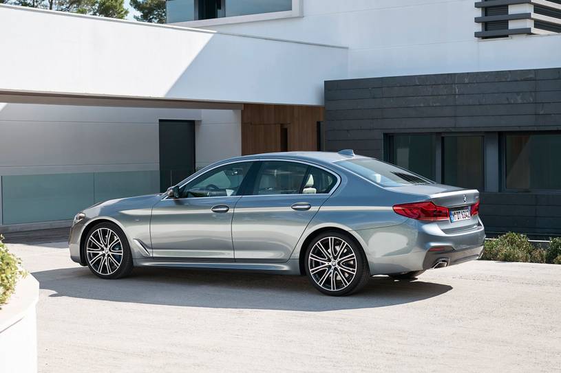 2020 BMW 5 Series Pictures - 211 Photos | Edmunds