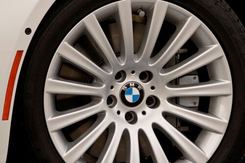 Used 2012 BMW 7 Series for sale - Pricing & Features | Edmunds