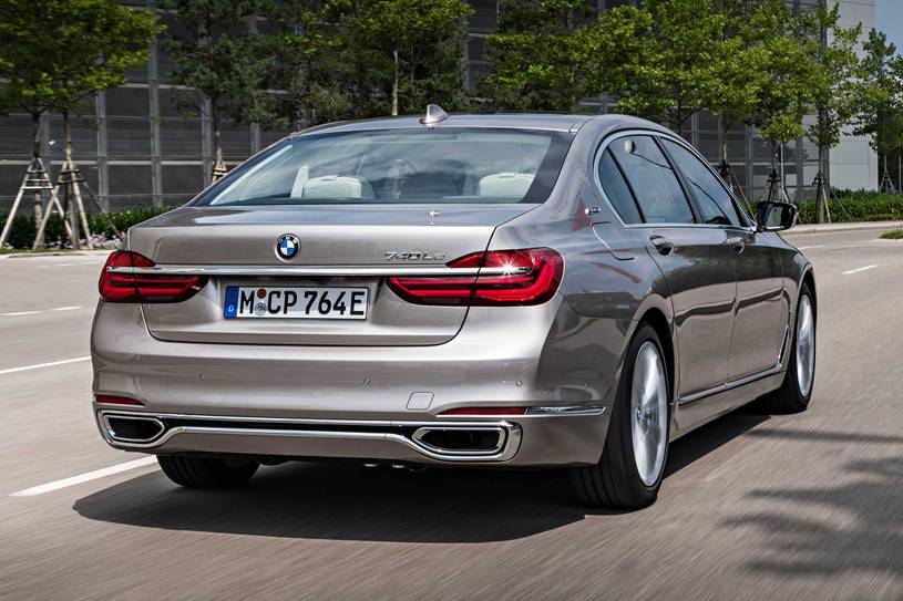 2017 BMW 7 Series Pictures - 168 Photos | Edmunds