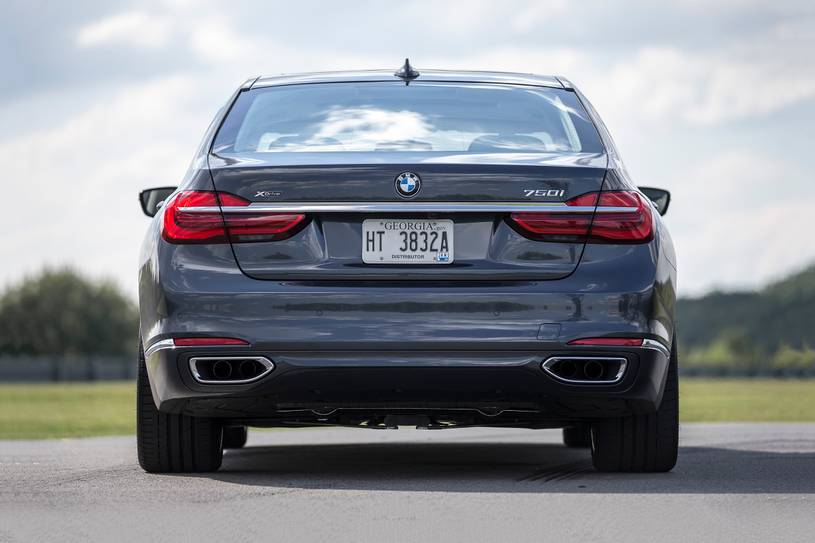 2019 BMW 7 Series Pictures - 428 Photos | Edmunds