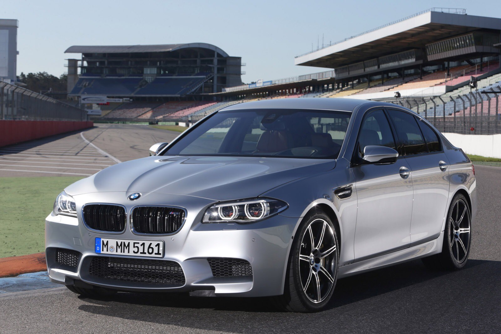 2014 BMW M5 Debuts With New 575 HP Competition Package Edmunds