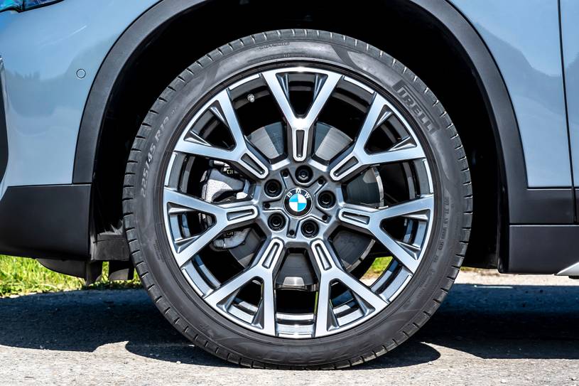 2021 BMW X1 Pictures - 105 Photos | Edmunds