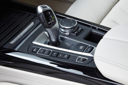 2016 BMW X5 eDrive Interior Pictures