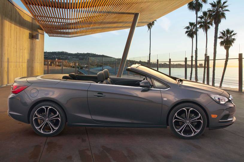 2017 Buick Cascada Pictures - 43 Photos | Edmunds