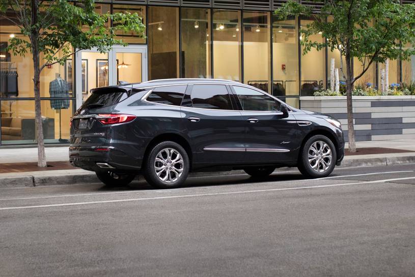2018 Buick Enclave Pictures - 98 Photos | Edmunds