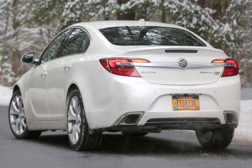 2015 Buick Regal Pictures - 208 Photos | Edmunds