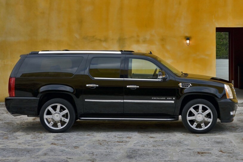 2014 Cadillac Escalade ESV Pictures - 105 Photos | Edmunds