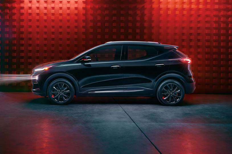2023 Chevrolet Bolt EUV Pictures - 45 Photos | Edmunds