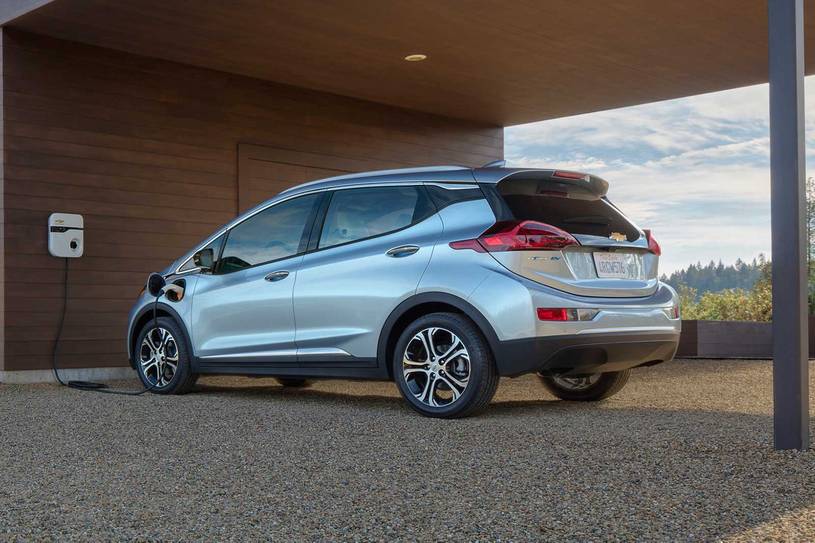 2020 Chevrolet Bolt EV Pictures - 131 Photos | Edmunds