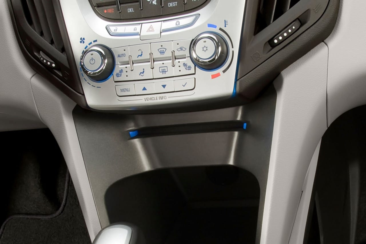 2012 Chevy Equinox Aux Input Locationnull