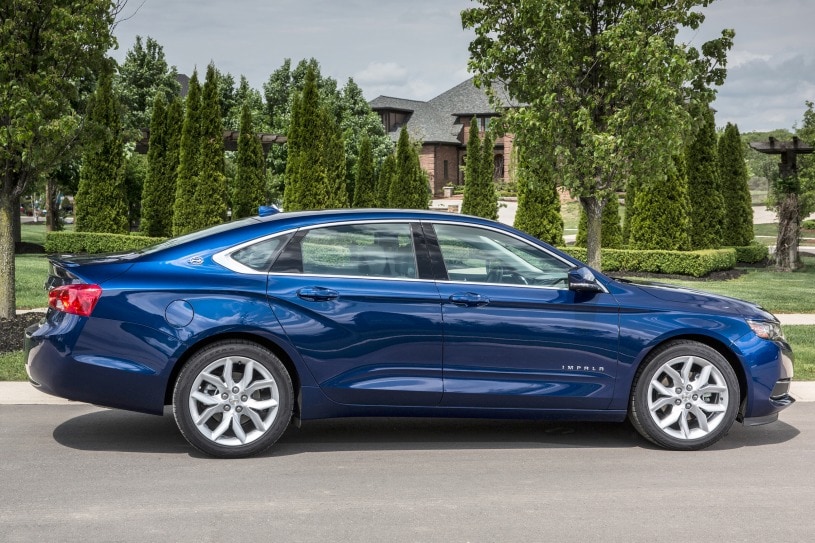 2016 Chevrolet Impala Pictures - 104 Photos | Edmunds