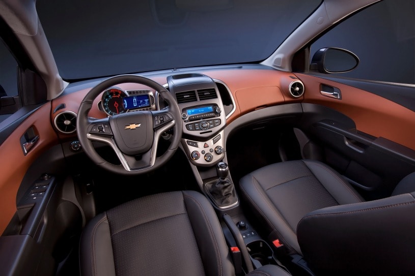 2014 Chevrolet Sonic Pictures - 383 Photos | Edmunds