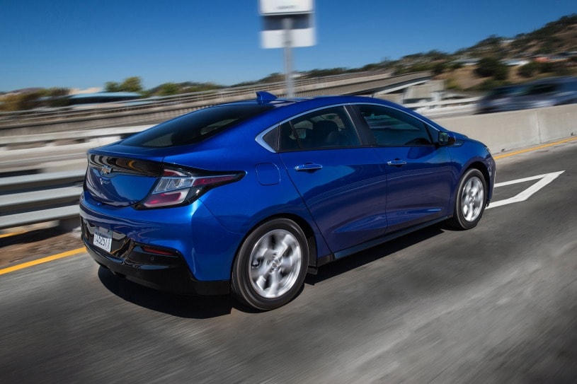2018 Chevrolet Volt Pictures - 83 Photos | Edmunds