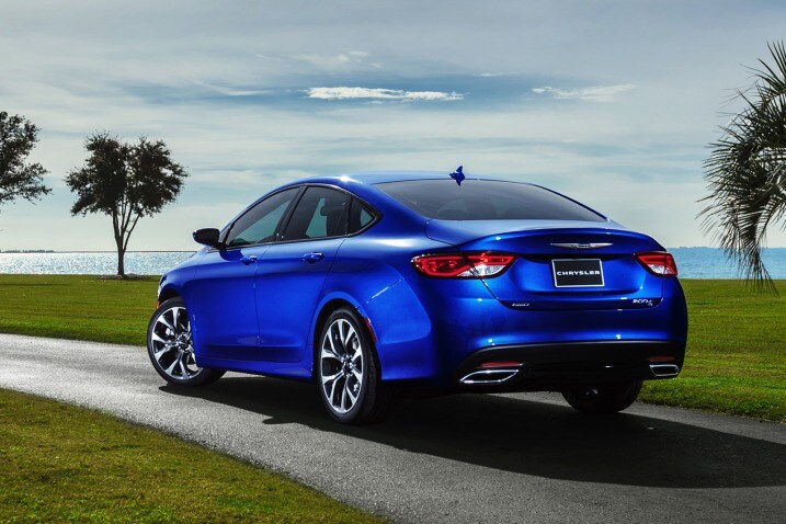 Top 10 Least Expensive Midsize Sedans for 2015 | Edmunds