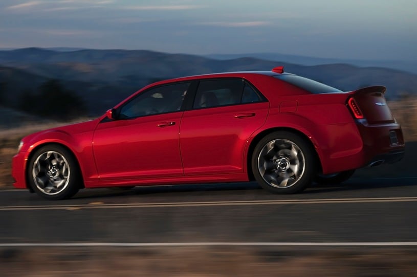 2015 Chrysler 300 Pictures - 90 Photos | Edmunds