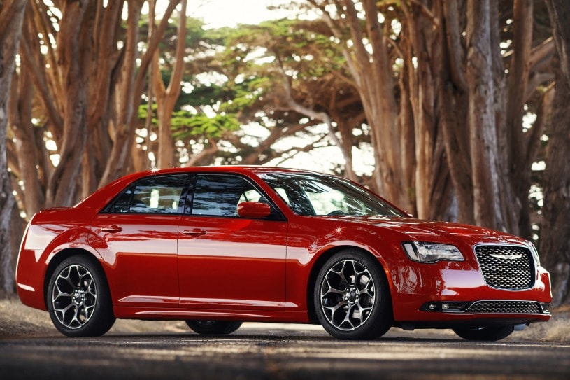 2016 Chrysler 300 Pictures - 107 Photos | Edmunds