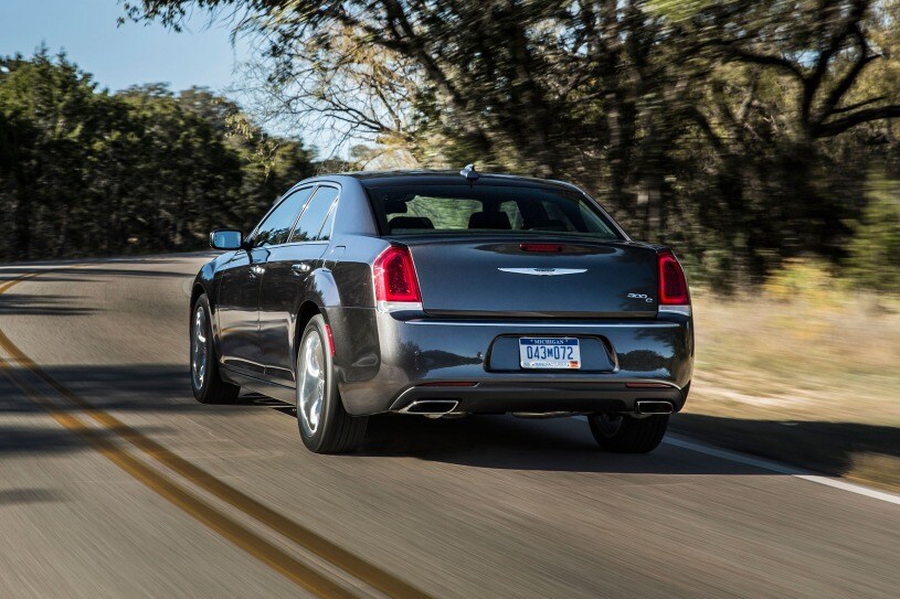 2017 Chrysler 300 Pictures - 134 Photos | Edmunds