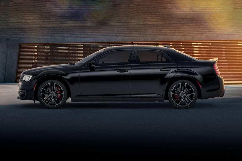2023 Chrysler 300 Pictures - 86 Photos | Edmunds