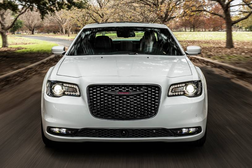 2023 Chrysler 300 Pictures - 86 Photos | Edmunds