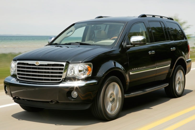 2007 Chrysler Aspen Pictures - 84 Photos | Edmunds