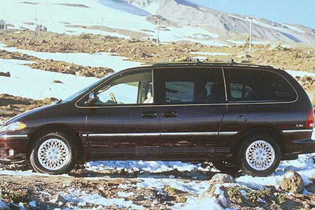 Anyone know what car this is? It’s from the GKMC Kendrick Lamar album ...