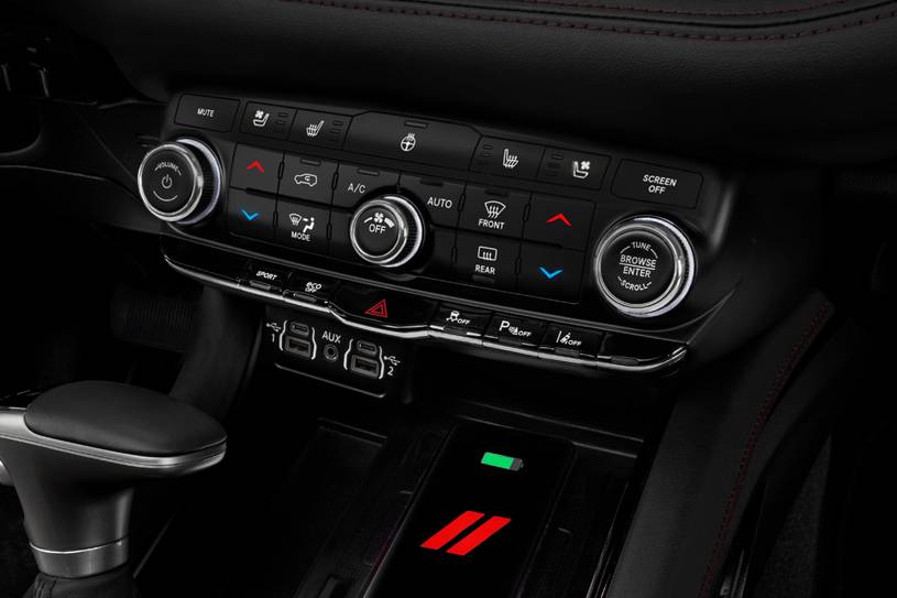 2022 Dodge Durango Pictures - 98 Photos | Edmunds