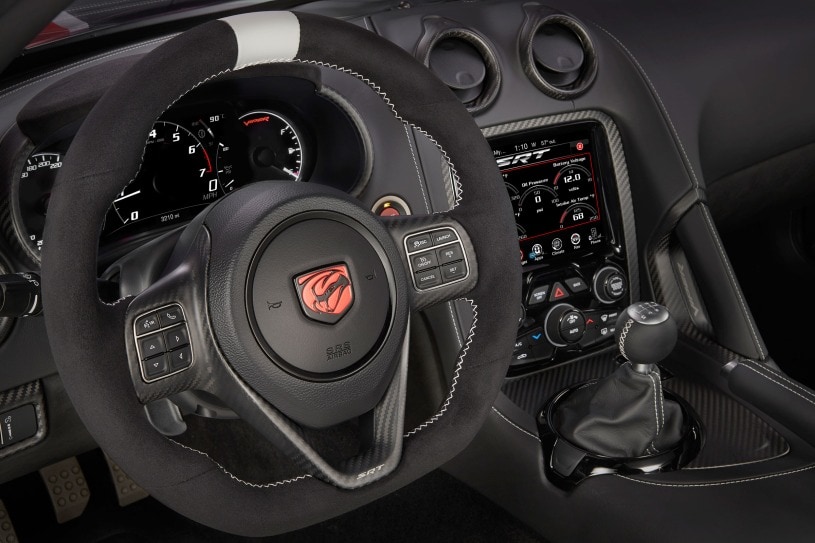 2017 Dodge Viper Pictures - 67 Photos | Edmunds