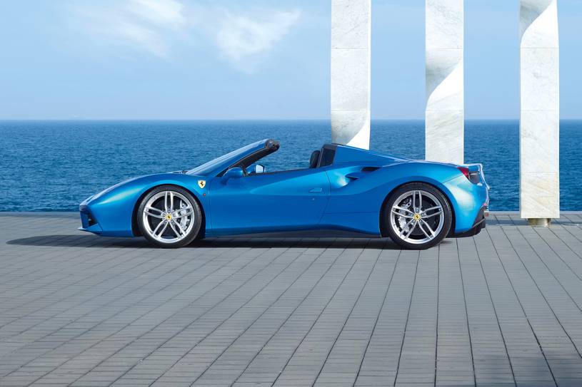 2019 Ferrari 488 Spider Pictures - 37 Photos | Edmunds