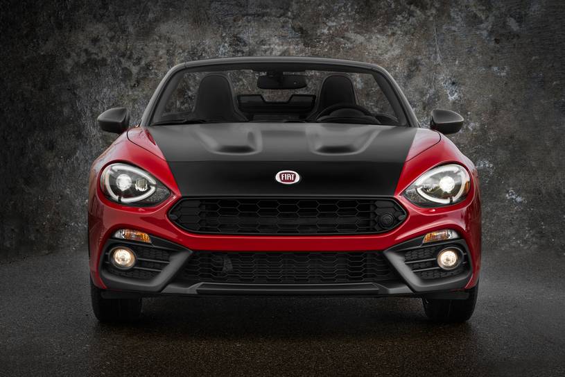 2019 FIAT 124 Spider Pictures - 103 Photos | Edmunds