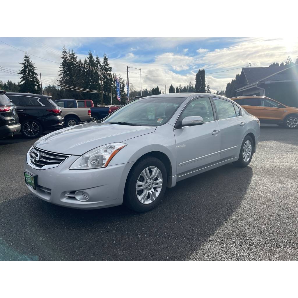 Used 2014 Nissan Altima for Sale Near Me | Edmunds