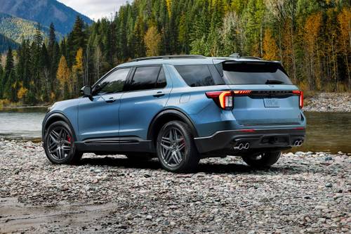 2025 Ford Explorer Pictures - 208 Photos | Edmunds