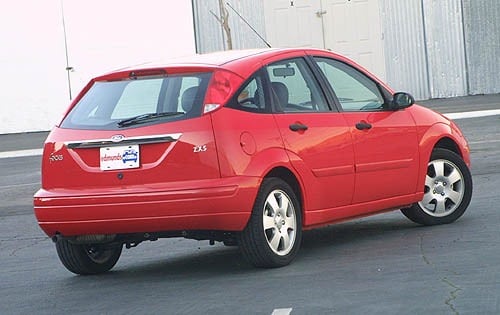 2002 Ford Focus Pictures - 80 Photos | Edmunds