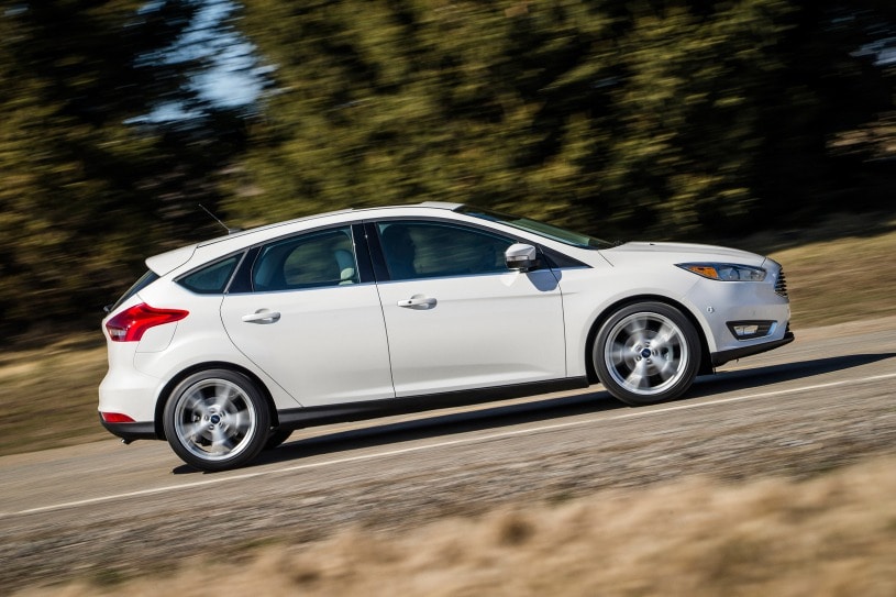 2018 Ford Focus Pictures - 128 Photos | Edmunds