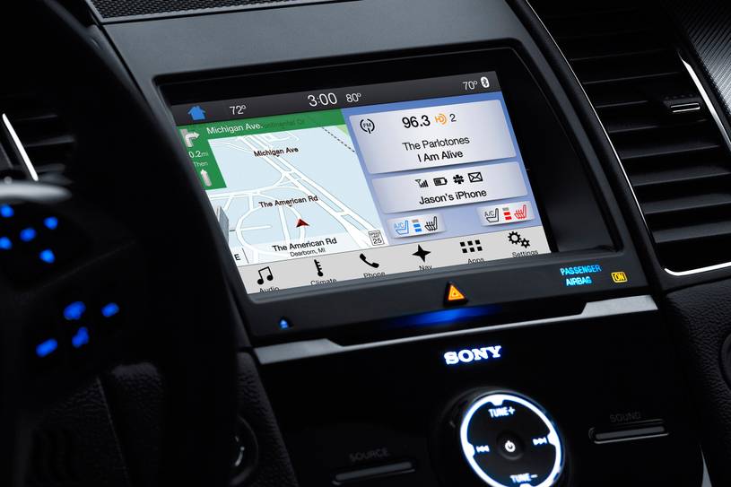 2018 Ford Taurus Pictures - 50 Photos | Edmunds