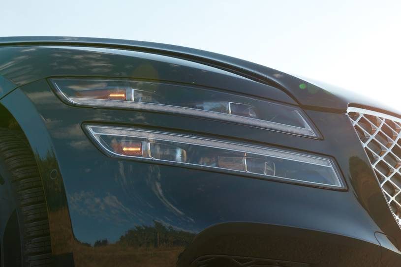 2021 Genesis G80 Pictures - 95 Photos | Edmunds