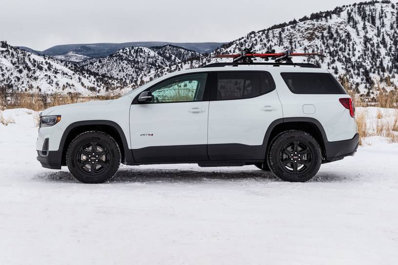 2021 GMC Acadia Pictures - 149 Photos | Edmunds