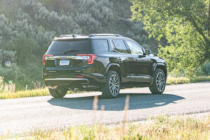2021 GMC Acadia Pictures - 149 Photos | Edmunds
