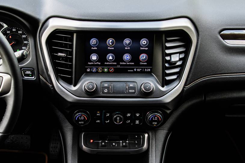 2023 GMC Acadia Pictures - 66 Photos | Edmunds