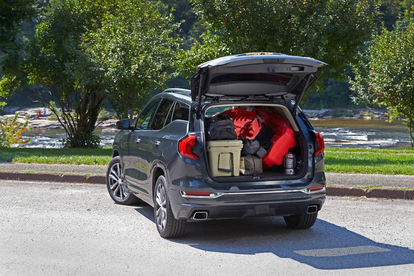 2018 GMC Terrain Pictures - 193 Photos | Edmunds