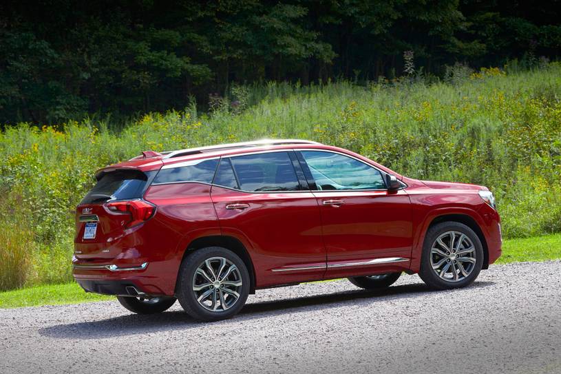 2019 GMC Terrain Pictures - 202 Photos | Edmunds