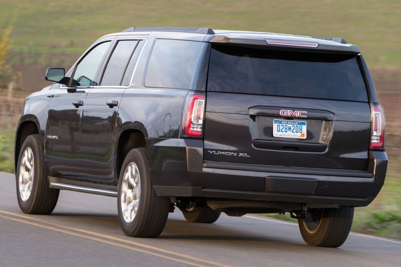2016 GMC Yukon XL Pictures - 28 Photos | Edmunds