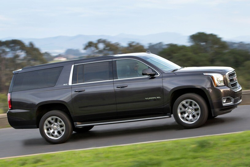 2016 GMC Yukon XL Pictures - 28 Photos | Edmunds