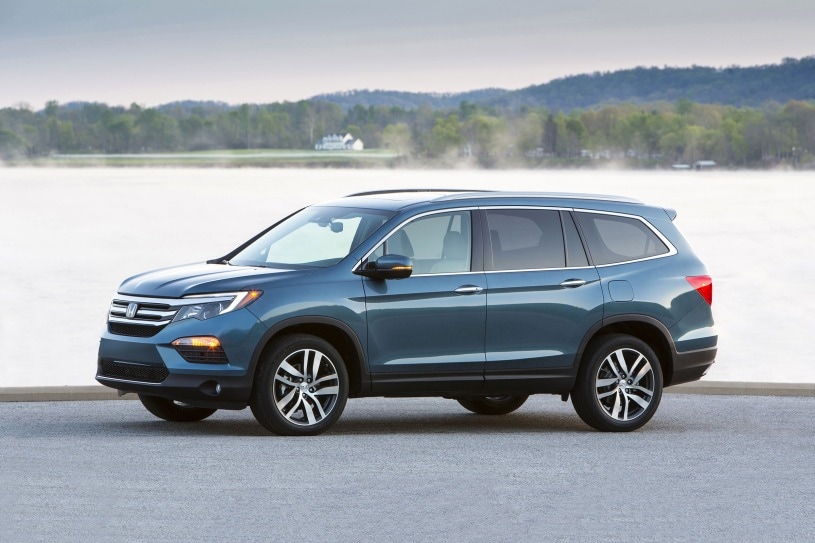 2018 Honda Pilot Pictures - 204 Photos | Edmunds
