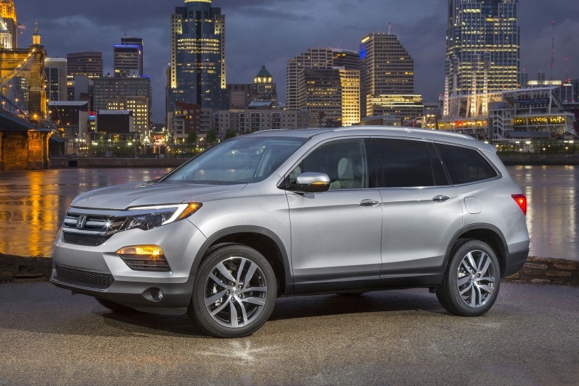 2018 Honda Pilot Pictures - 204 Photos | Edmunds