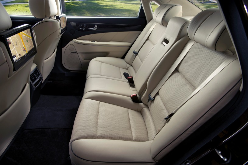 2014 Hyundai Equus Pictures - 117 Photos | Edmunds