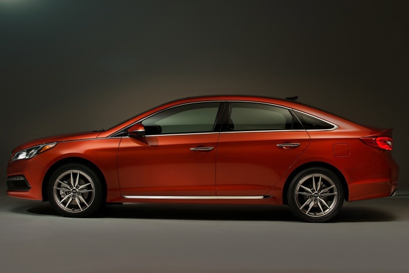2017 Hyundai Sonata Pictures - 211 Photos | Edmunds